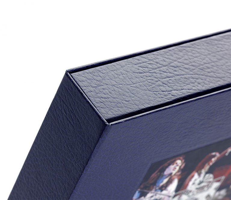 Masters | Clamshell boxes